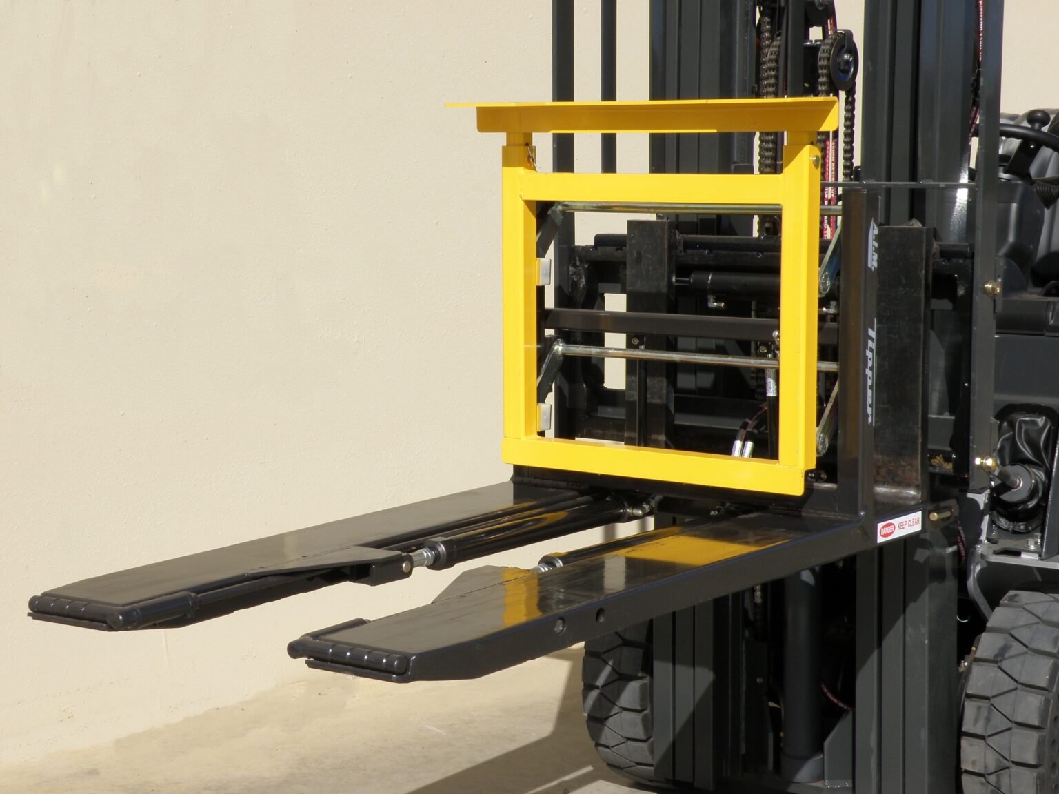 Hydraulic Bin Tippers – Safe Produce Handling | AIM Sales Australia
