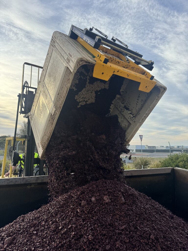 Hydraulic Bin Tippers – Safe Produce Handling | AIM Sales Australia